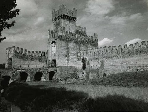 Three stunning walled cities in Italy - Sos Italian - Learn Italian online
